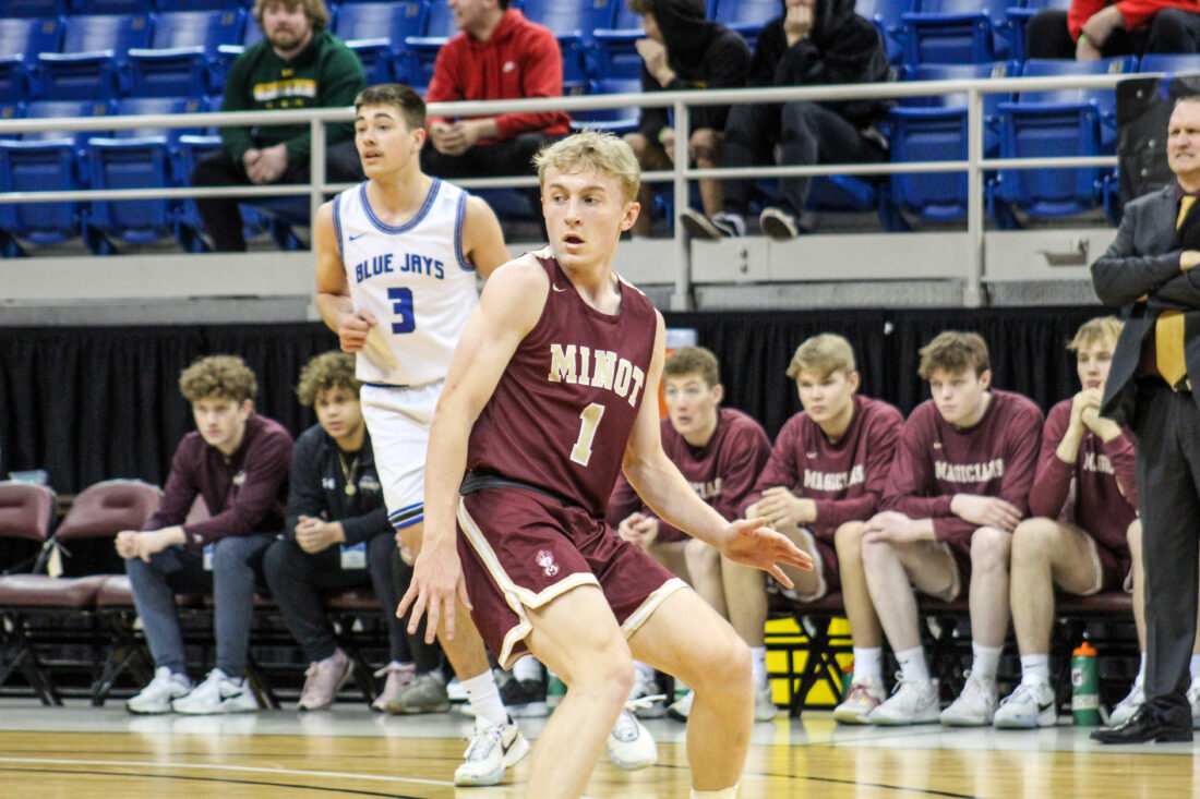 Minot digs deep in win over Blue Jays | News, Sports, Jobs - Minot ...